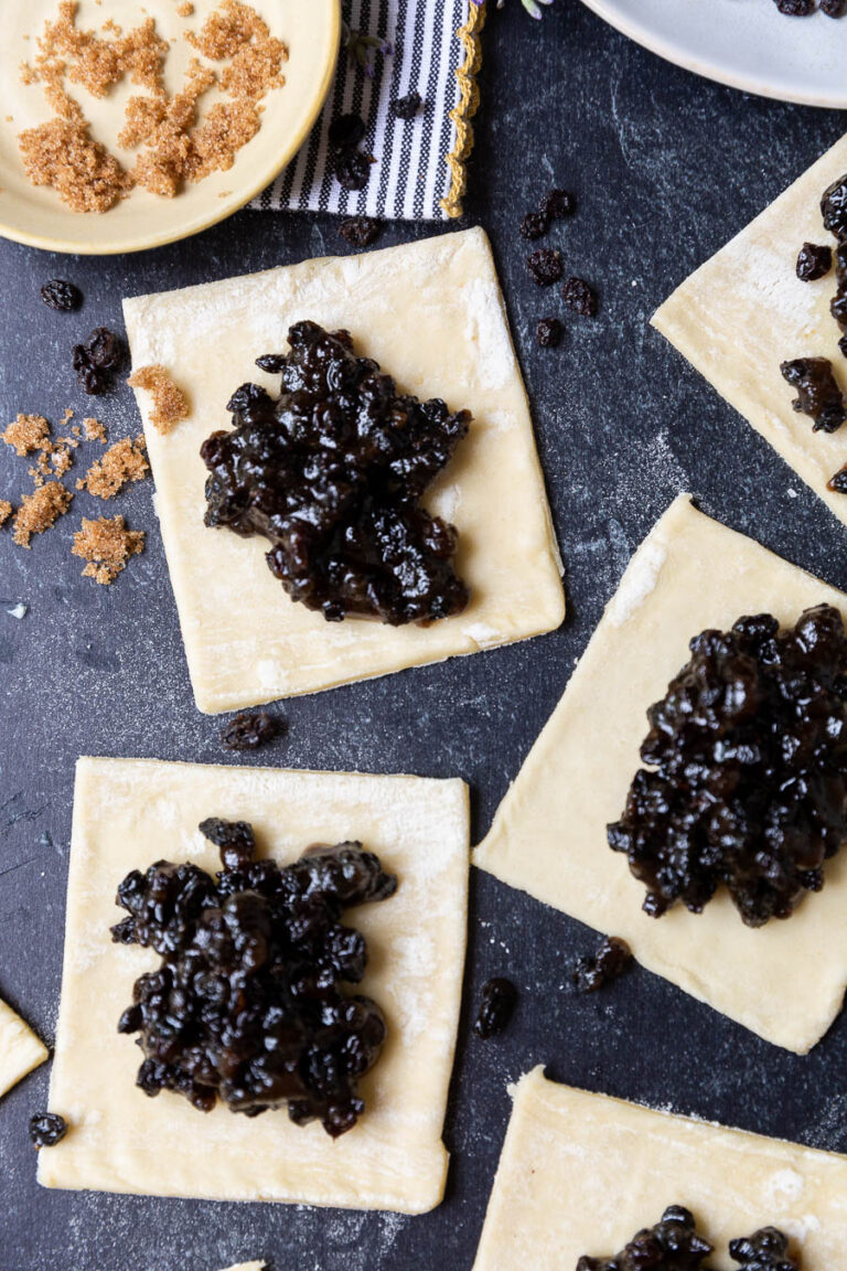 Eccles Cakes – Pudding&Mess